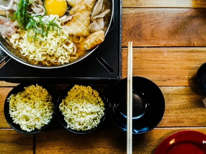 速食拉麵之父與時代的產物 ｜ 喬治．索爾特（George Solt）著，李昕彥譯 ／ 獨評讀好書 ｜ 獨立評論